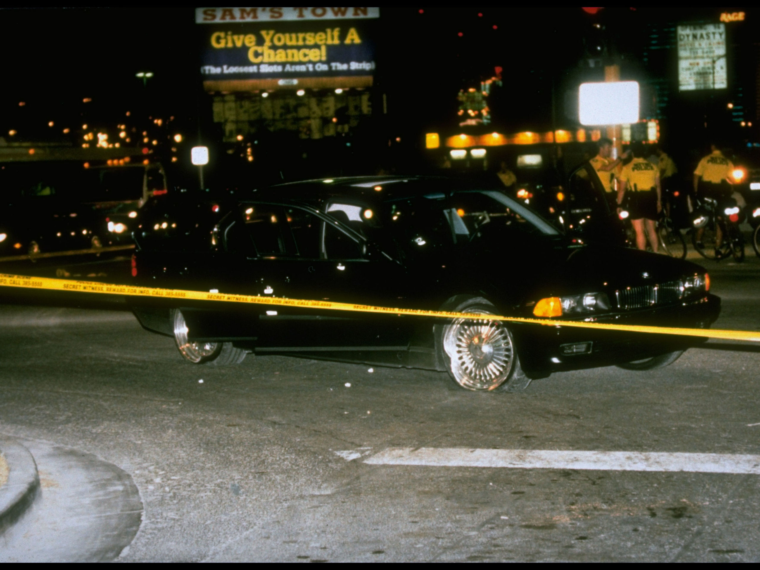 Tupac Middle Finger Cop