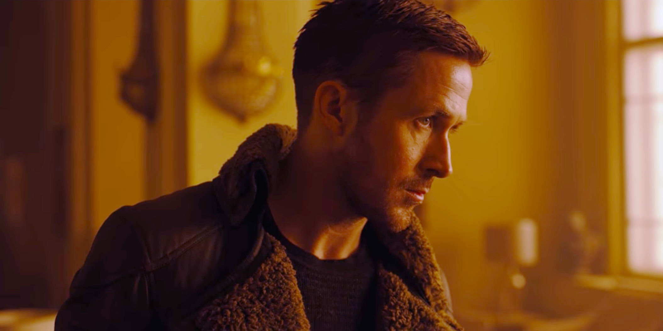 Ryan Gosling's Badass Coat Is the Real Star of the New Blade Runner ...